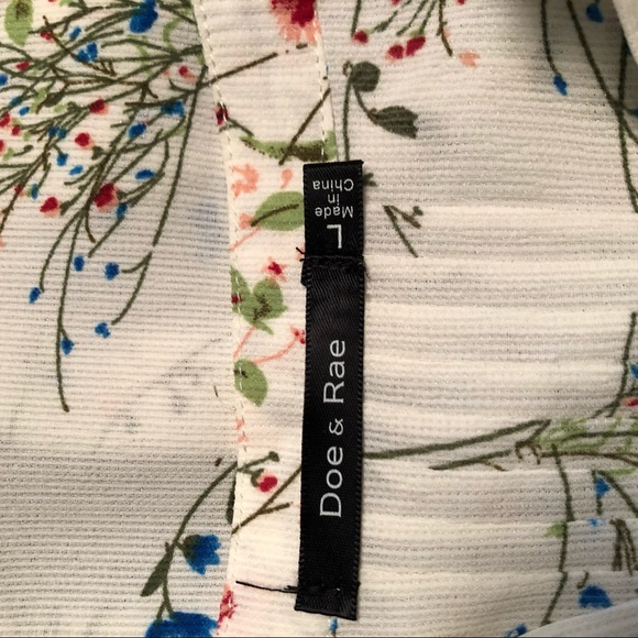 Doe & Rae | Tops | Doe Rae Womens Floral Print Top Blouse Nwt | Poshmark